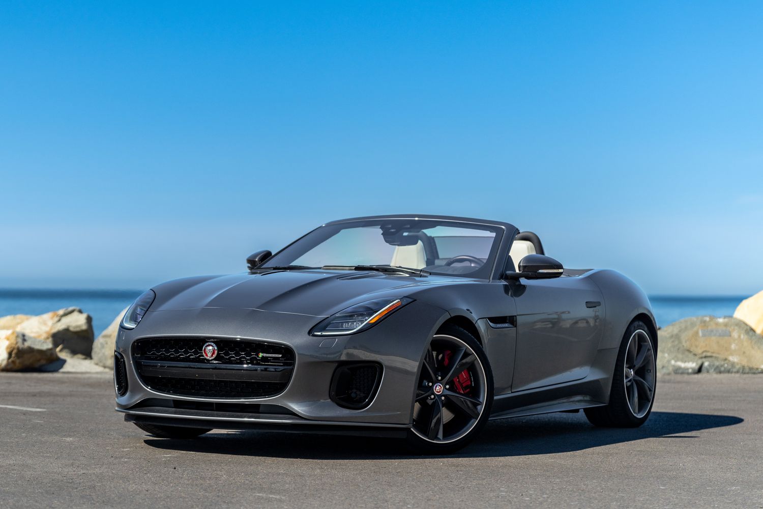 2019 Jaguar F-Type R-Dynamic Convertible 6-Speed Auction | SBX Cars by ...